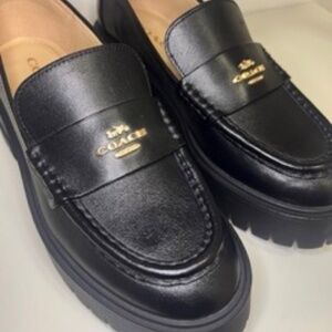 Coach | Shoes | New Coach Ruthie Loafers In Black Size 55 Gold Logo And ...